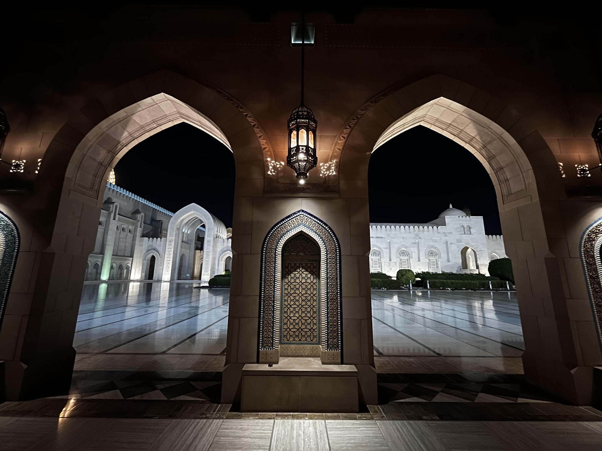 Sultan Qaboos Grand Mosque | Hopsa