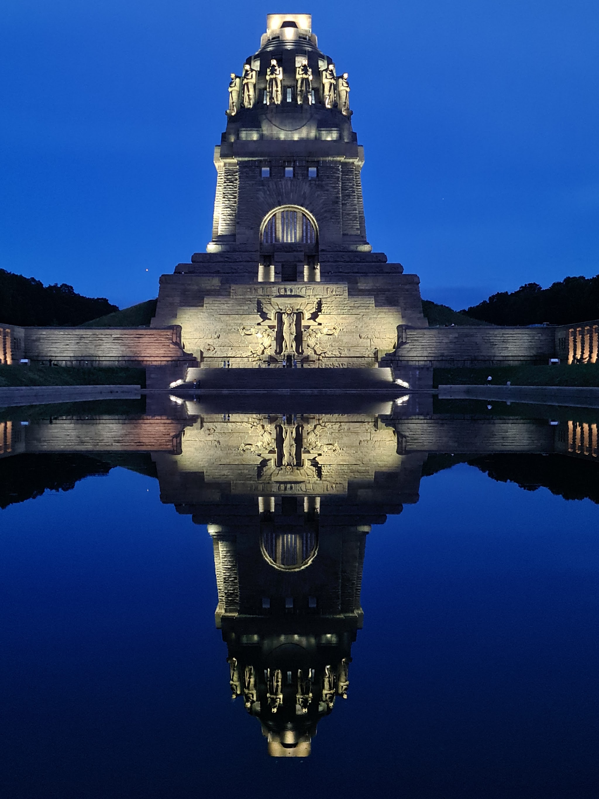 Monument to the Battle of the Nations | Hopsa