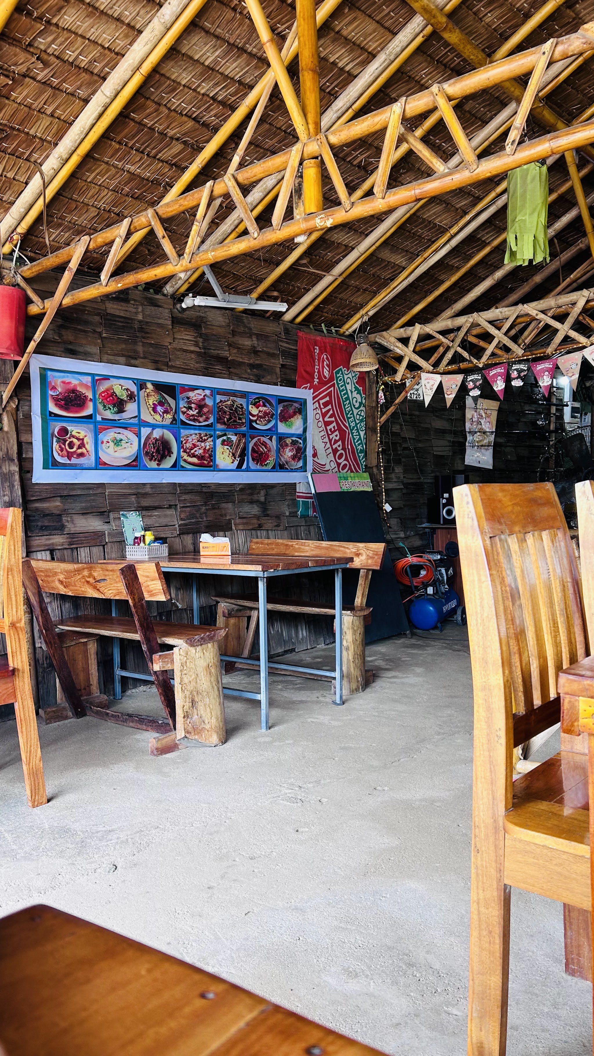 LUCKY TREE RESTAURANT ( ครัวตะวันรุ่ง ) | Hopsa