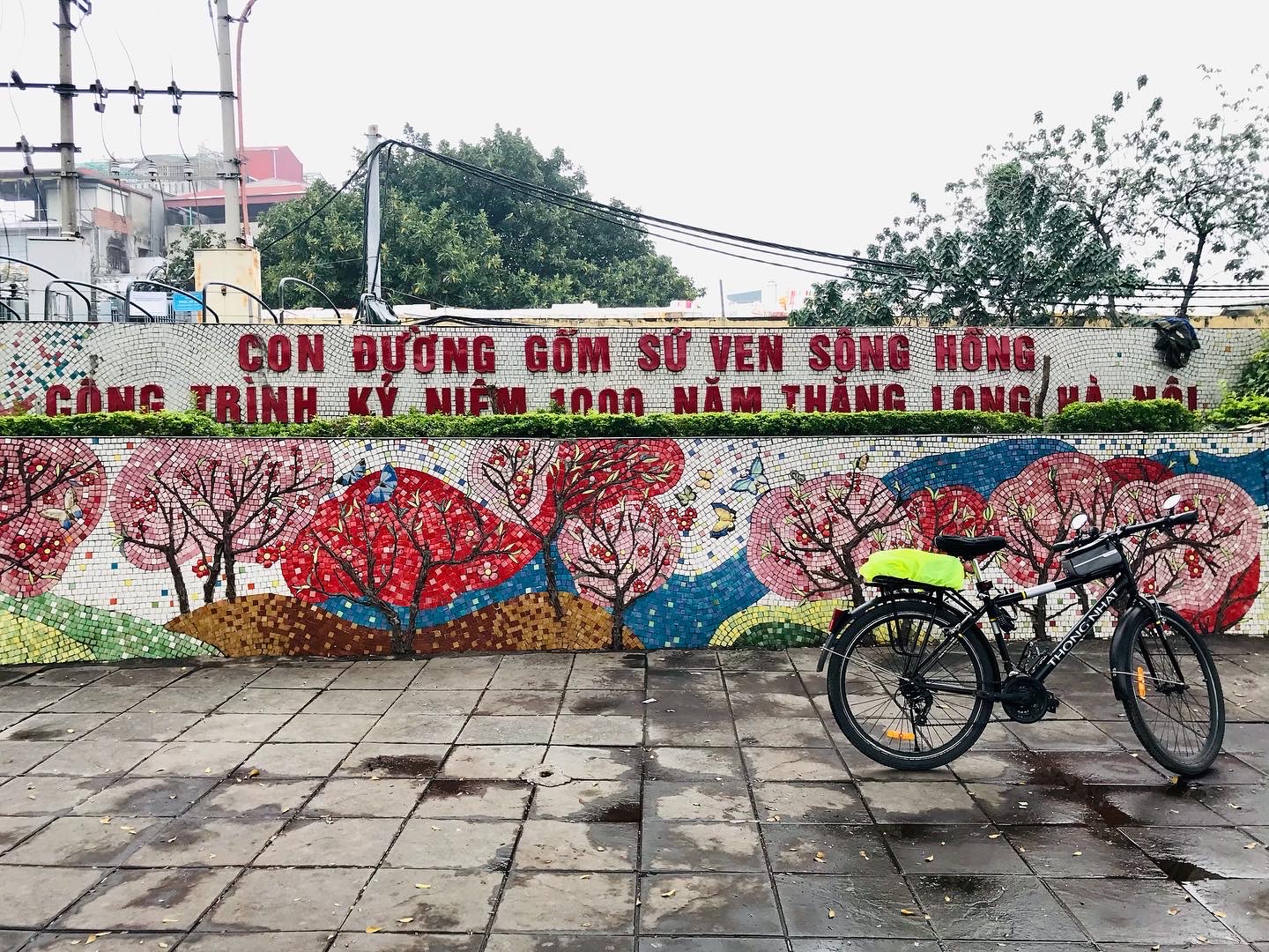 Ceramic mosaic mural road | Hopsa