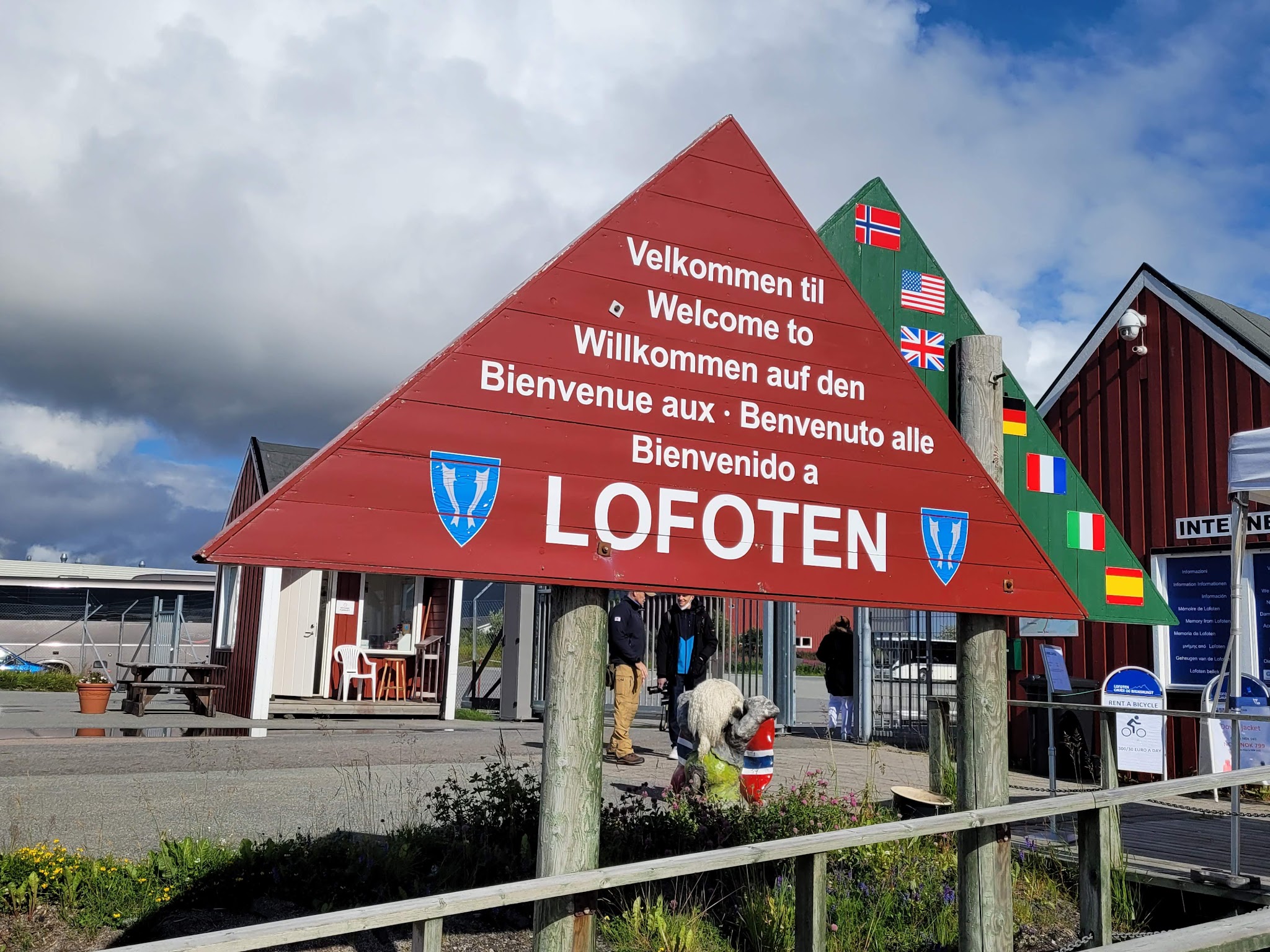 Lofoten Harbour, Leknes | Hopsa