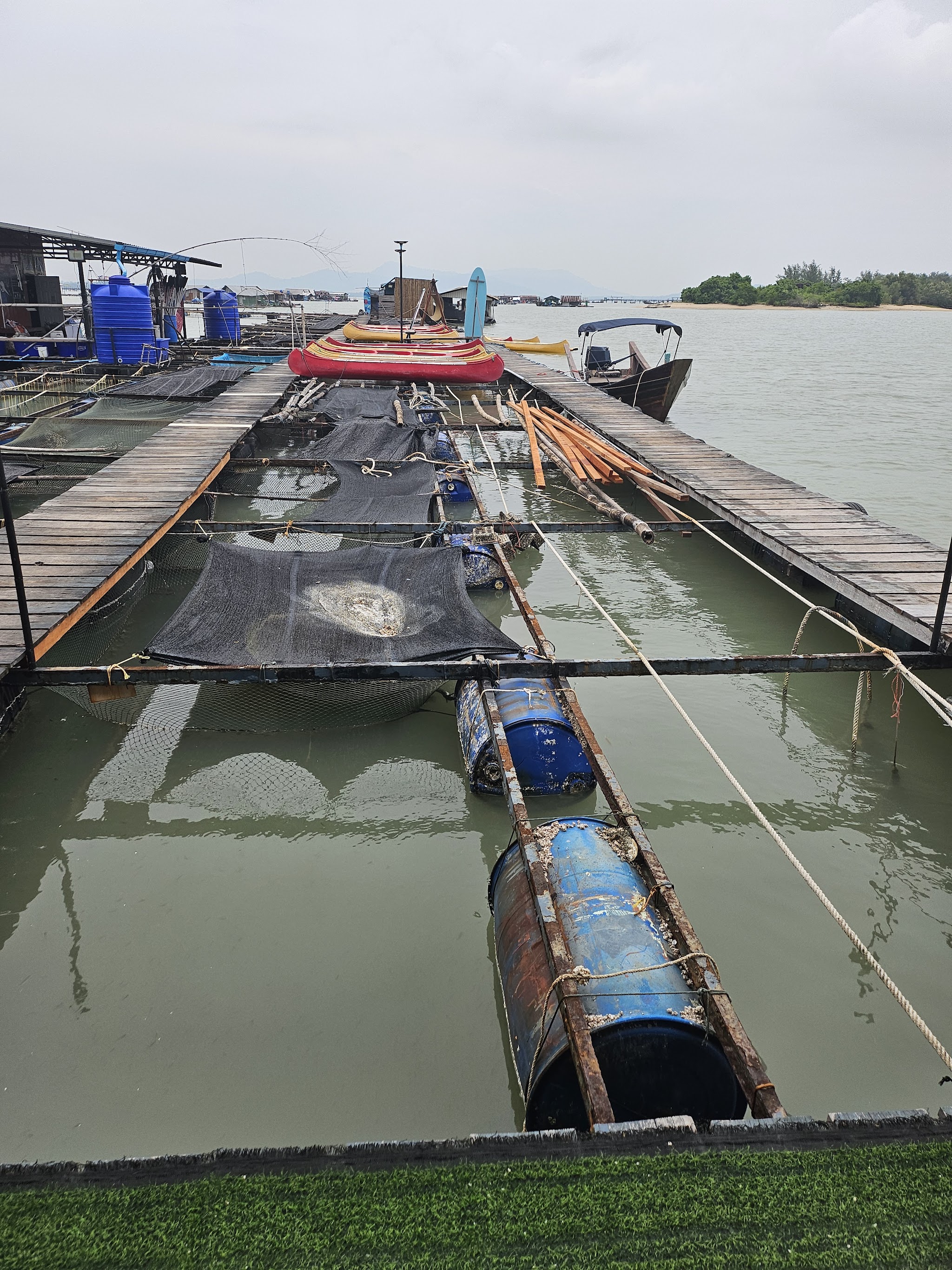 Intara Farm - agro tourism & seafood | Hopsa